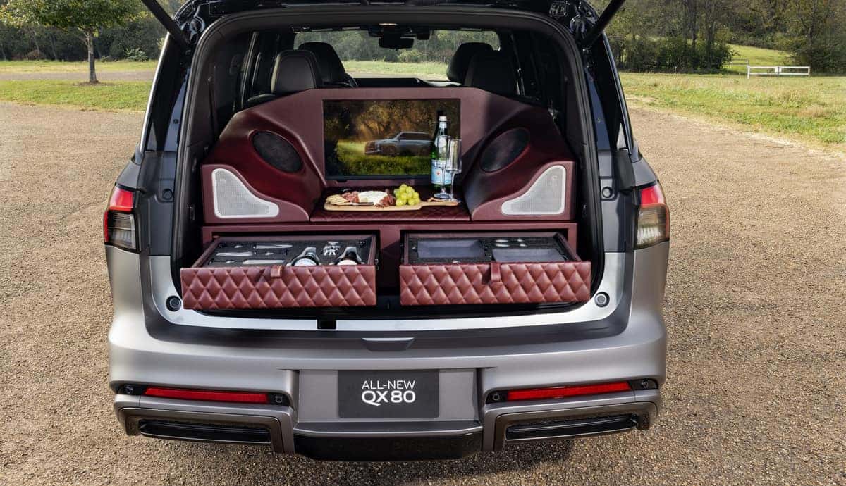 INFINITI Autograph Lounge at SEMA - Dick Smith INFINITI