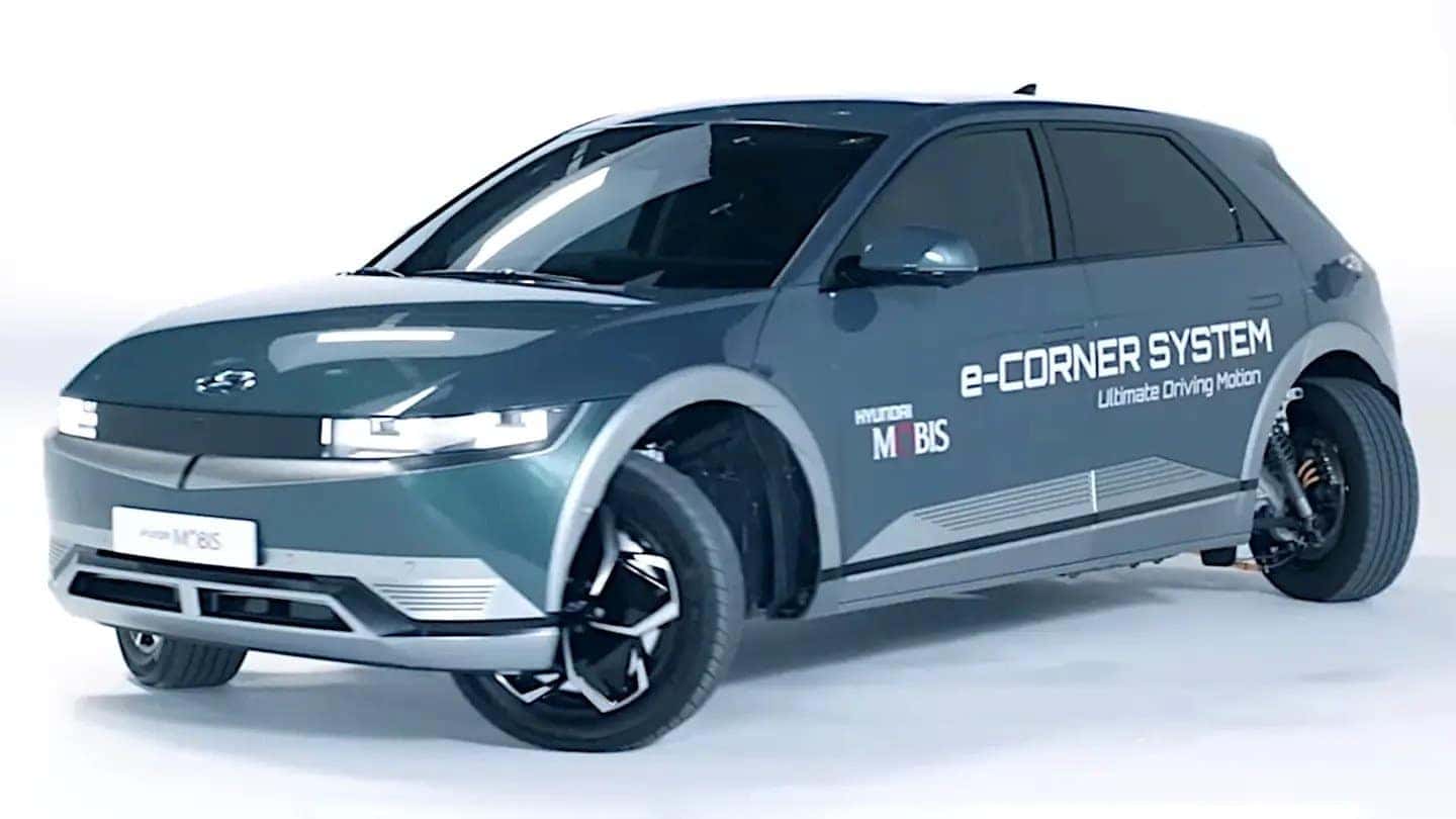 New Hyundai Ioniq 5 Crab-Walking e-Corner Tech | Safford Hyundai of Springfield